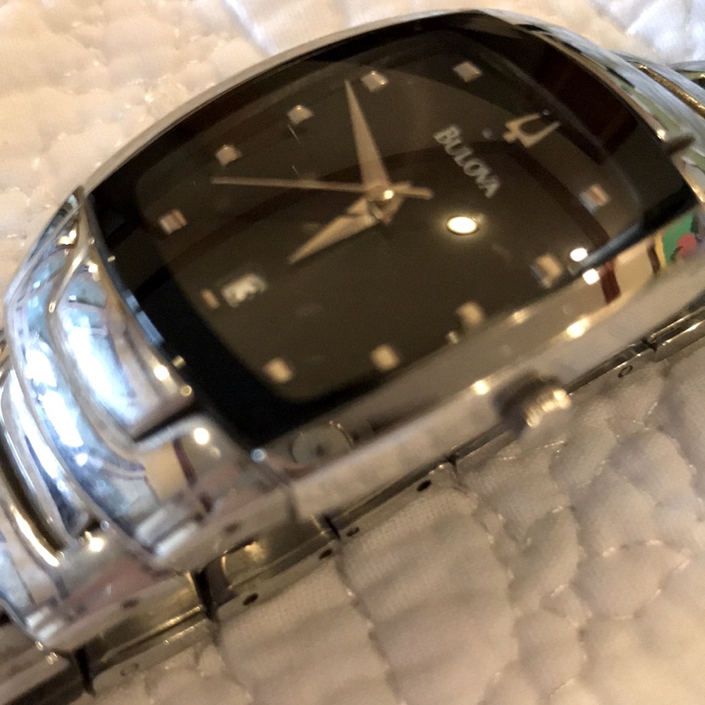 Bulova Bevel Glass Watch. - Gem
